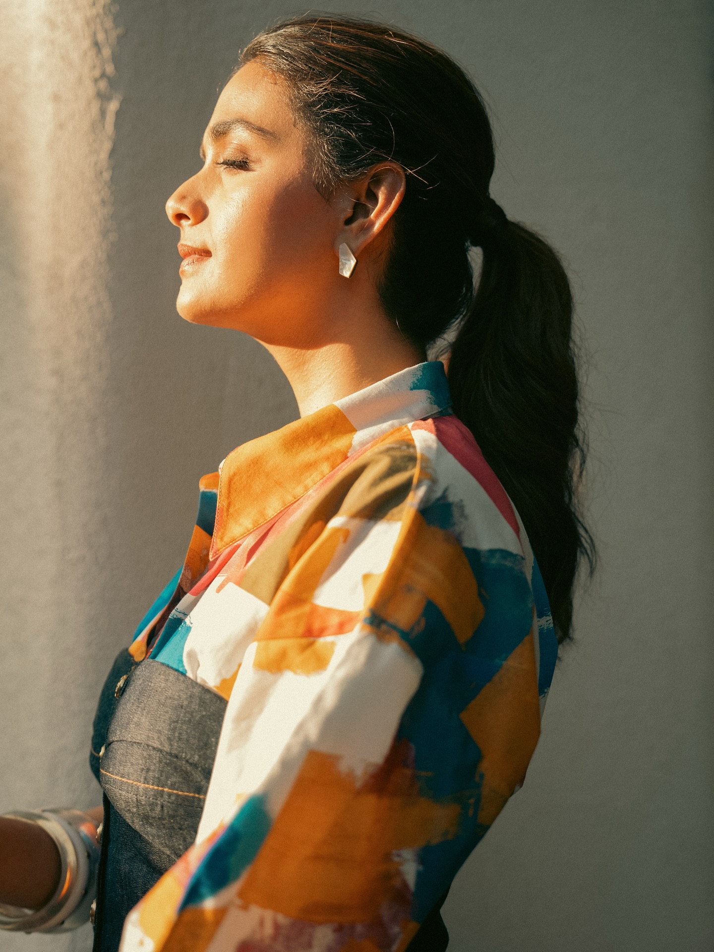 Keerthy Suresh: எவன்டா எனக்கு கஸ்டடி மோடில் கீர்த்தி சுரேஷ்.. ஃபுல் ...