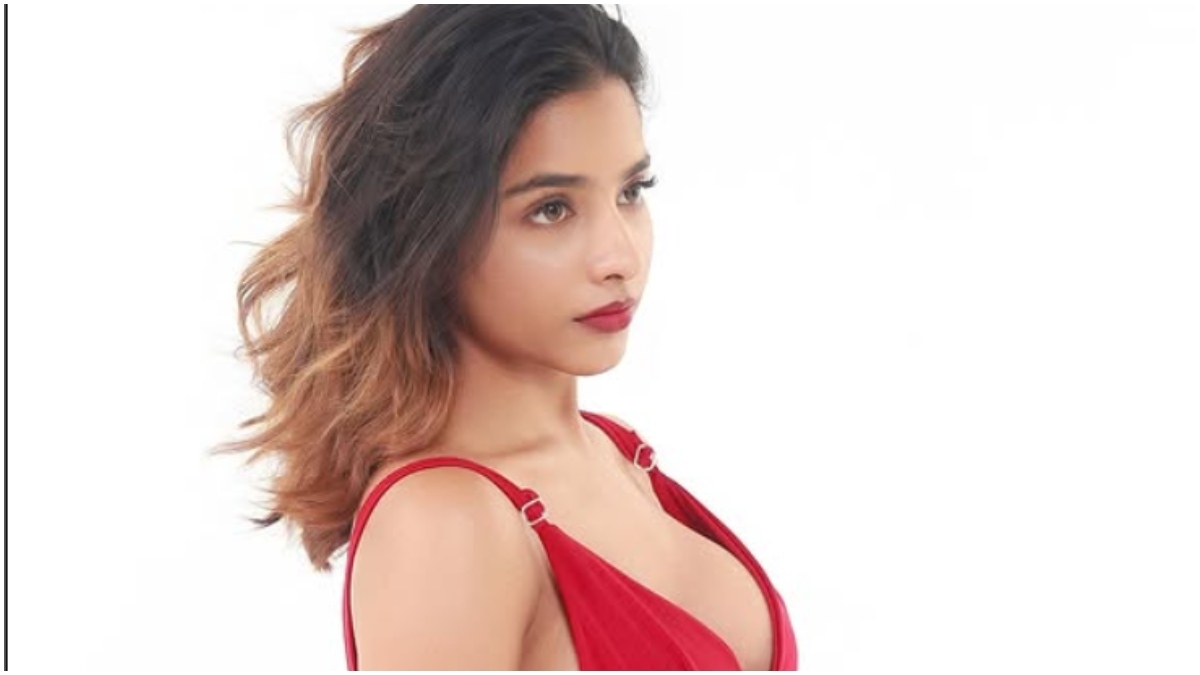 Bigg Boss : அரோரா சின்கிளேர் பலூன் அக்காவின் கவர்ச்சி போட்டோஸ்.. பிக் பாஸ் வீடு தாங்குமா? | Bigg ...