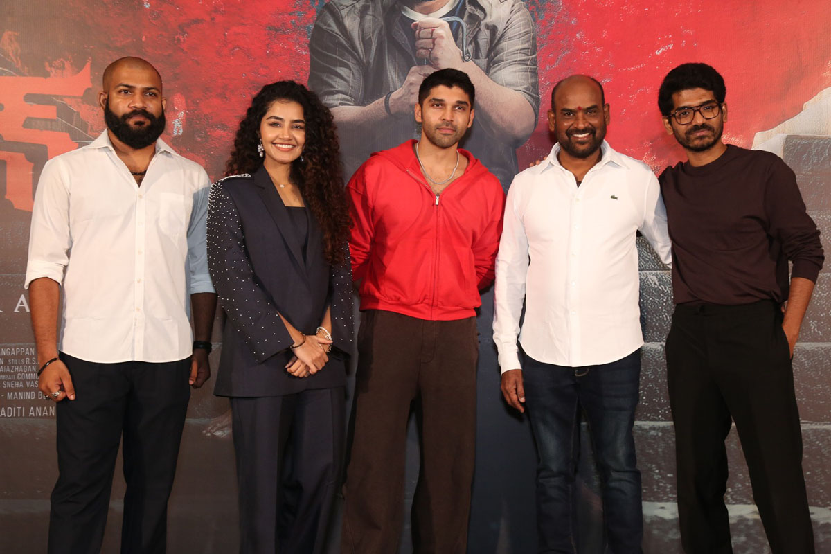 Bison Movie Press Meet: Dhruv Vikram and Anupama Parameswaran Shine at ...