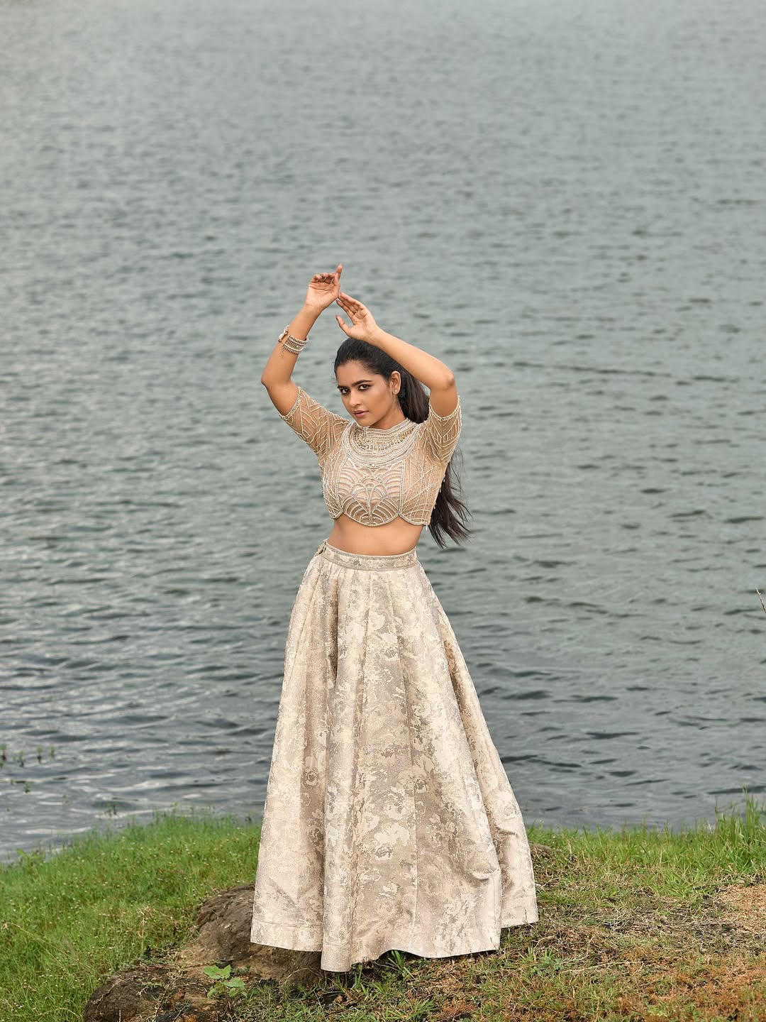 கவலைப்படாதீங்க.. அப்பா விஜய் எப்படியும் ரீனாவை காப்பாத்திடுவாரு.. தீபா ...