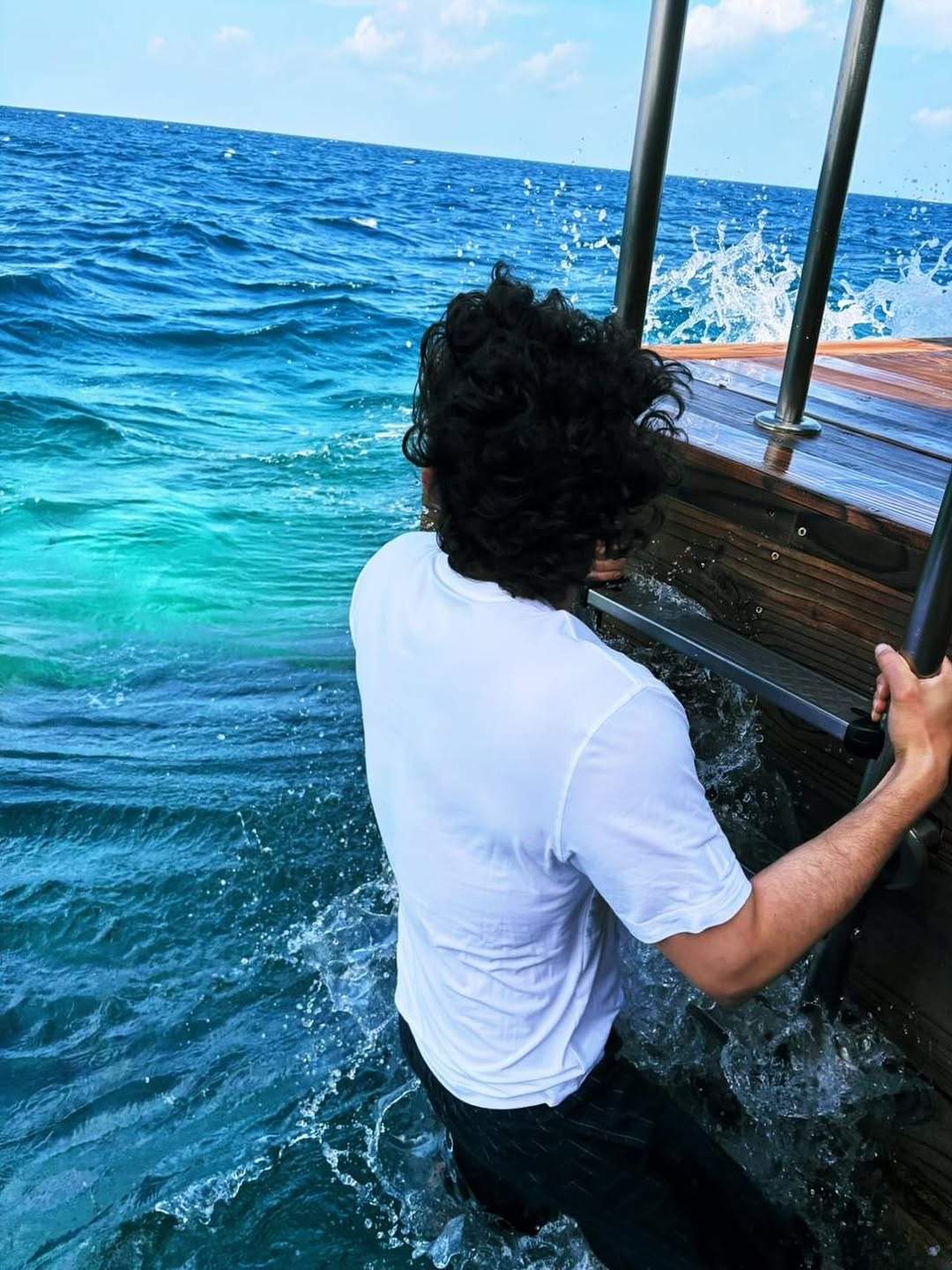 Mahesh Babu Enjoys Maldives Vacation Amid SSMB29 Shoot | Fans Call ...