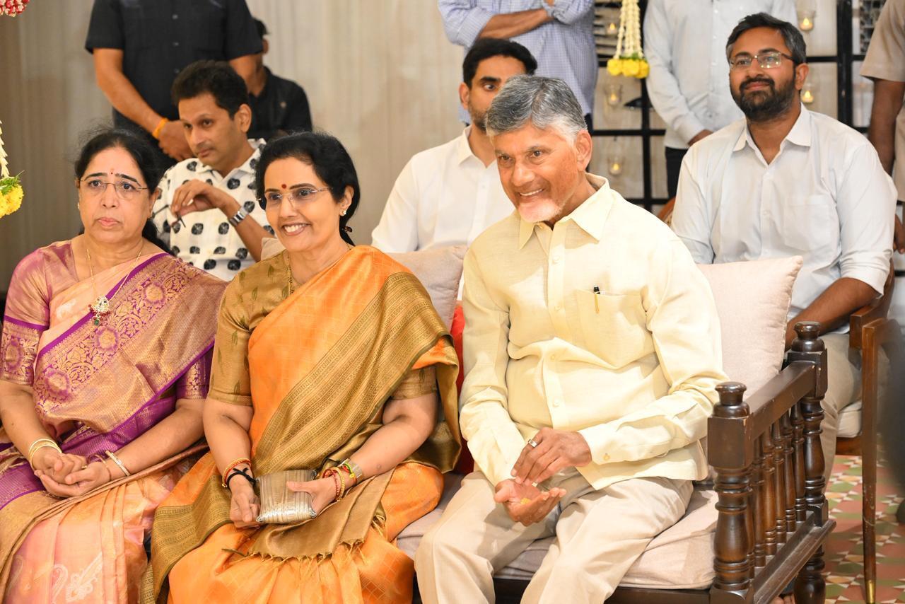 Nara Rohith - Siree Lella Wedding: గ్రాండ్‌గా నారా రోహిత్ - సిరి లేళ్ల ...