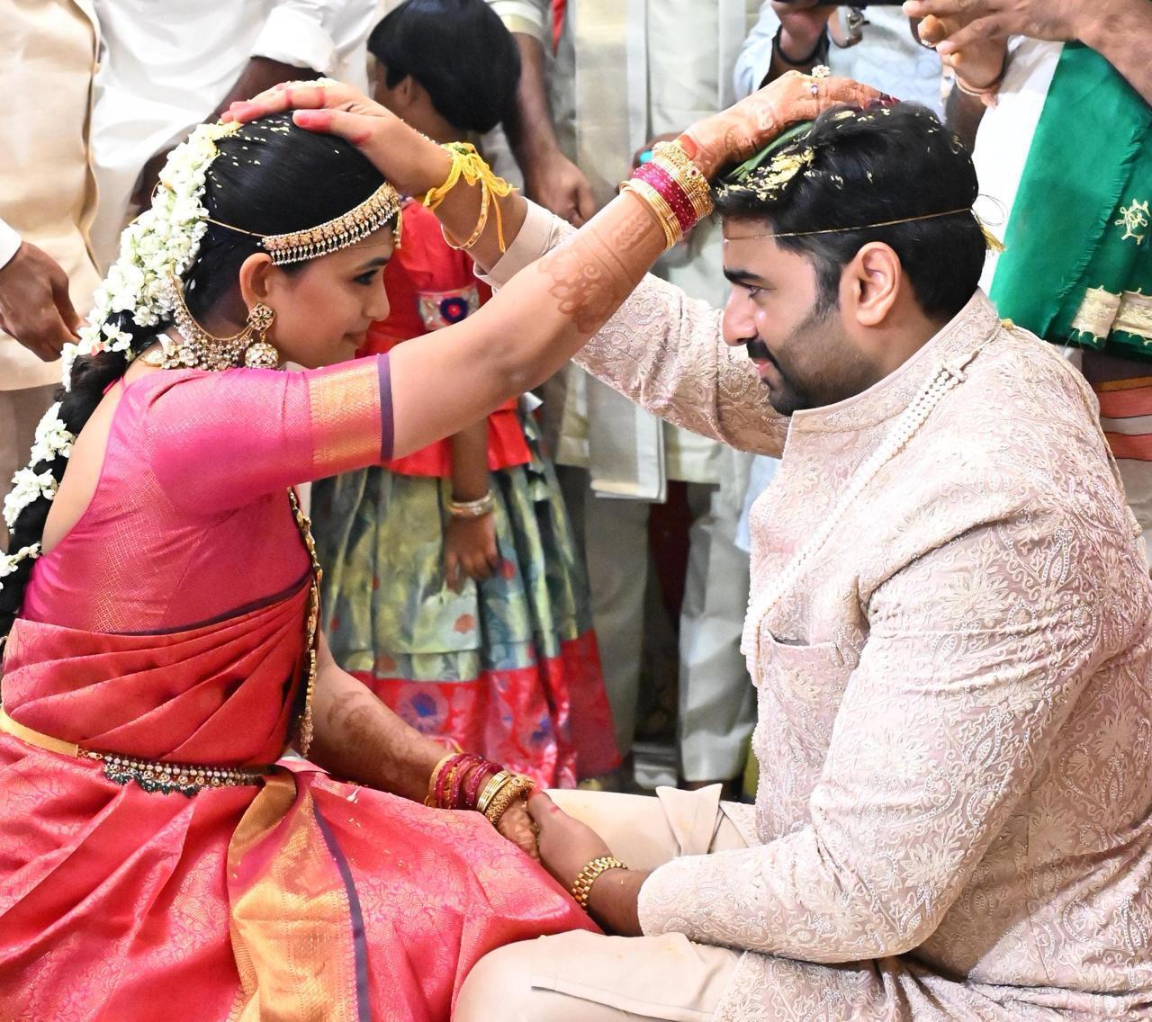 Nara Rohith - Siree Lella Wedding: గ్రాండ్‌గా నారా రోహిత్ - సిరి లేళ్ల ...