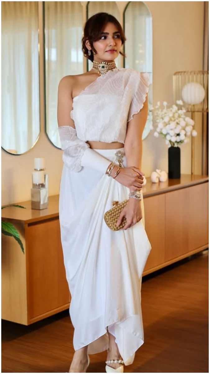 நடிகை சம்யுக்தா கணவரின் முதல் மனைவி எவ்வளவு அழகுனு பாருங்க! | Cricketer Aniruddha Srikanth's Ex ...