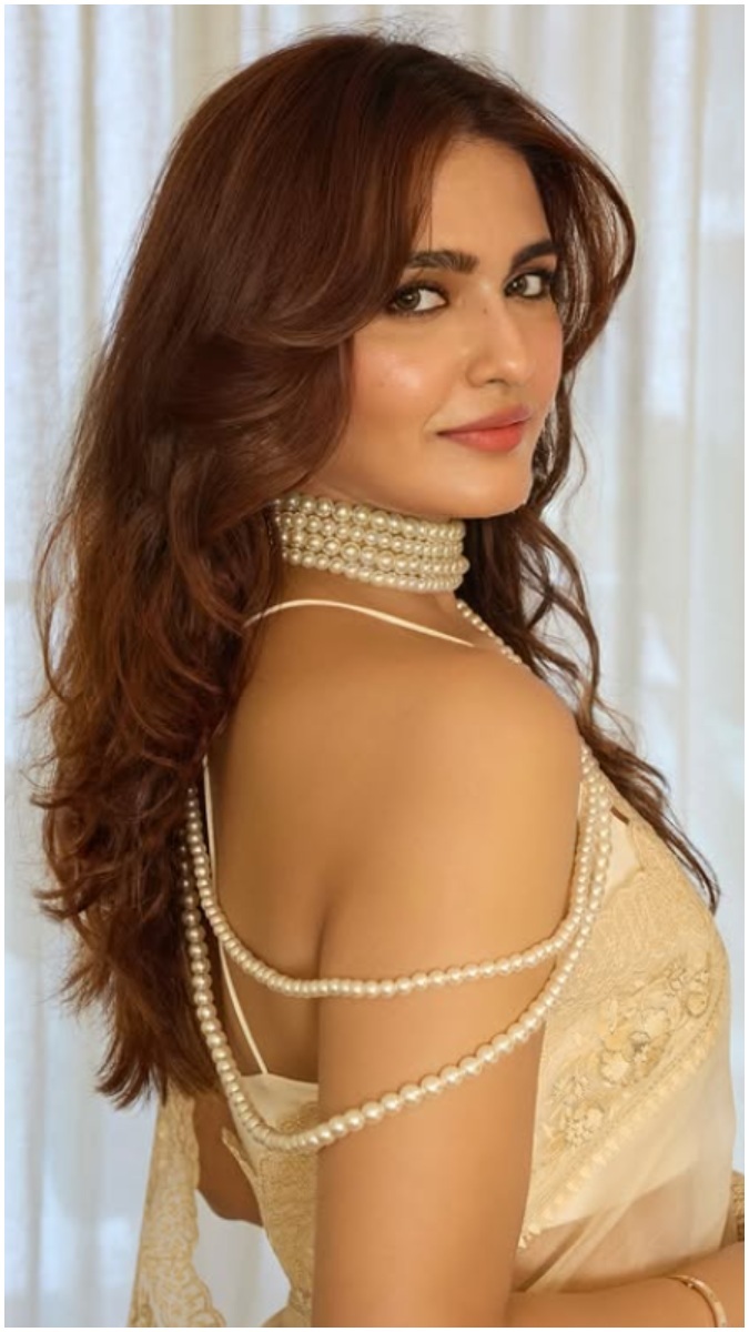 நடிகை சம்யுக்தா கணவரின் முதல் மனைவி எவ்வளவு அழகுனு பாருங்க! | Cricketer Aniruddha Srikanth's Ex ...