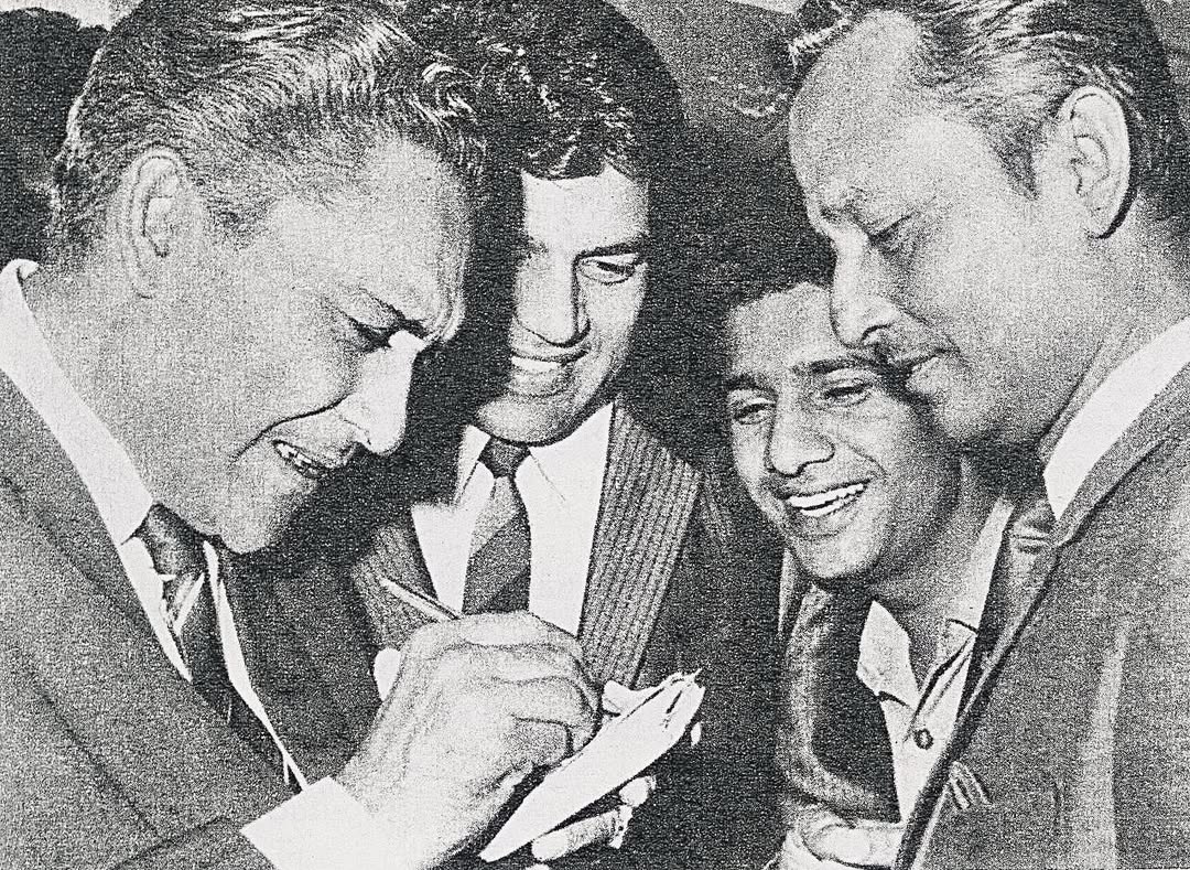 Dharmendra Unseen Photos: Rare and Candid Moments of Bollywood’s He-Man ...