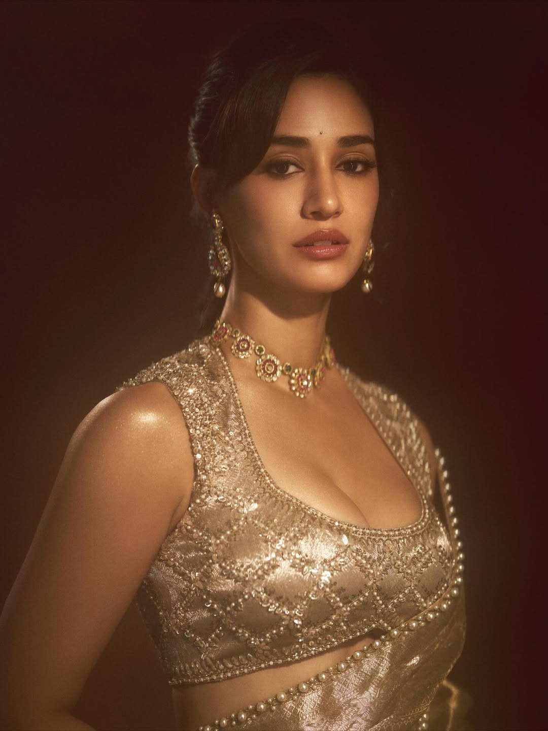 Disha Patani Stuns in Gold Saree Look | Disha Patani’s Royal Gold Ensemble Sets New Trends ...