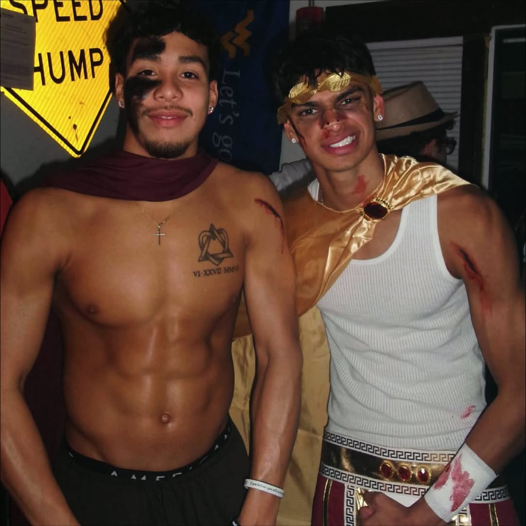 மாதவன் மகன் மிரட்டுறாரே.. மெடலுக்கு மேல மெடல் வாங்கி மாஸ் காட்டும் ...