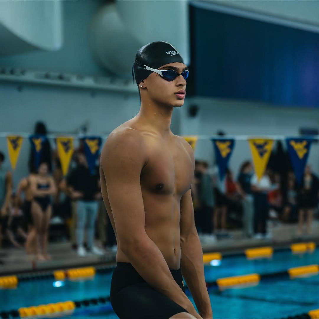 மாதவன் மகன் மிரட்டுறாரே.. மெடலுக்கு மேல மெடல் வாங்கி மாஸ் காட்டும் ...