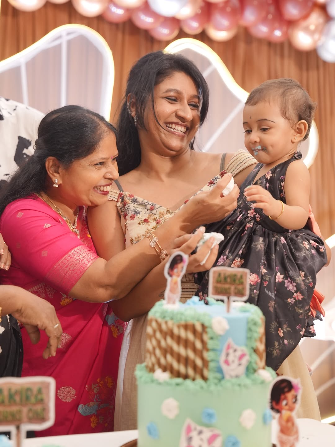 எம்.எஸ். பாஸ்கர் பேத்தி பிறந்தநாள் கொண்டாட்டம்.. தாத்தாவுக்கு பூரிப்பு ...