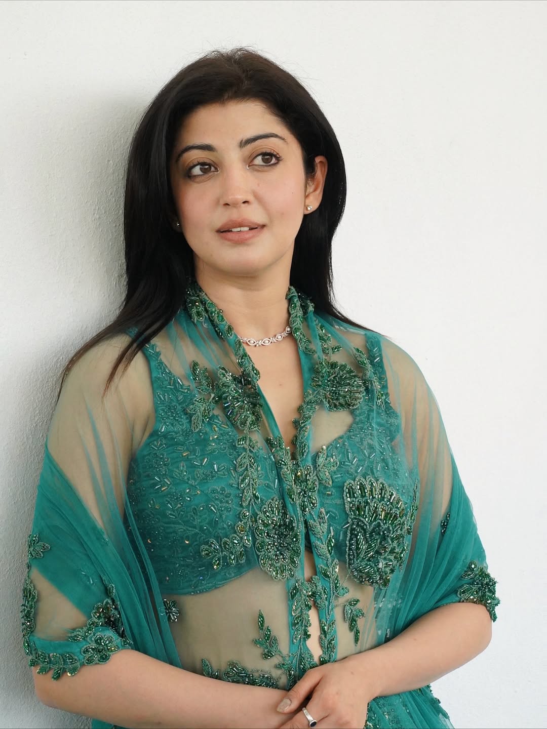 Pranitha Subhash Movies | Pranitha Subhash: Height, Age, Husband ...