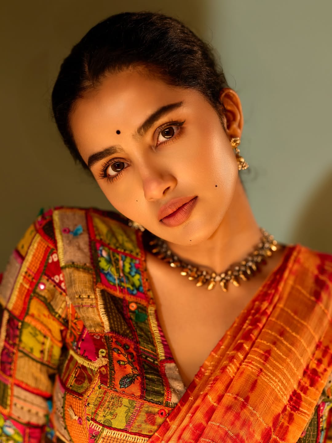 Anupama Parameswaran: அம்மாடி உன் அழகு செம தூளு.. கலர்ஃபுல்லான ...