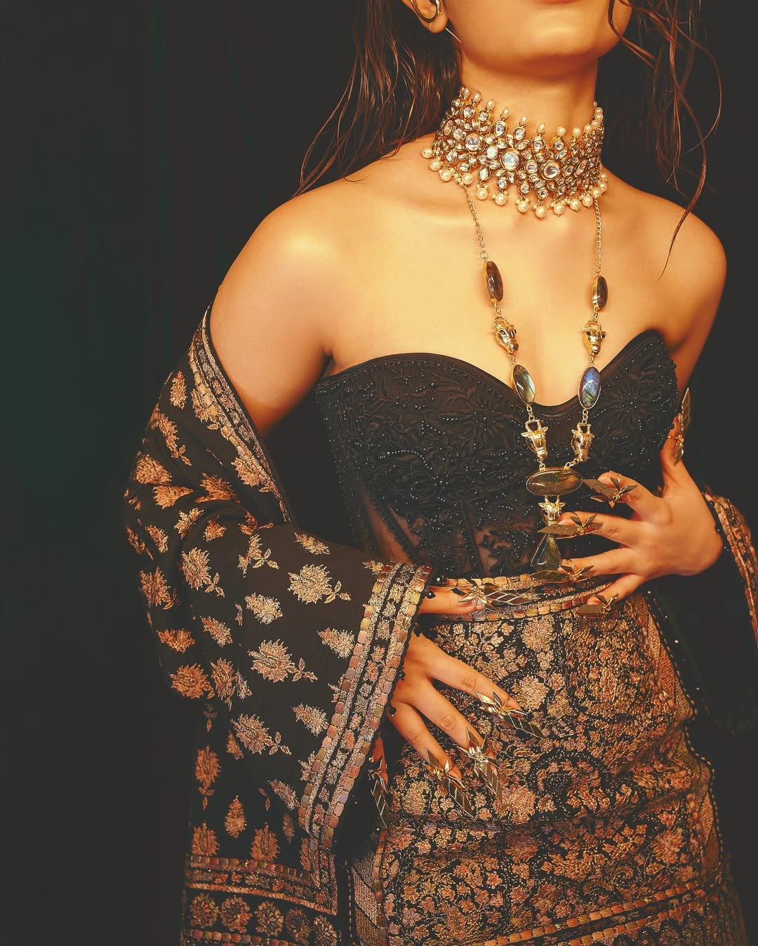 Krithi Shetty: அது ரொம்ப கஷ்டம்.. கொஞ்சம் ரத்தம் மட்டும் சிந்தினா கீர்த்தி ஷெட்டி அழகான பேய் ...