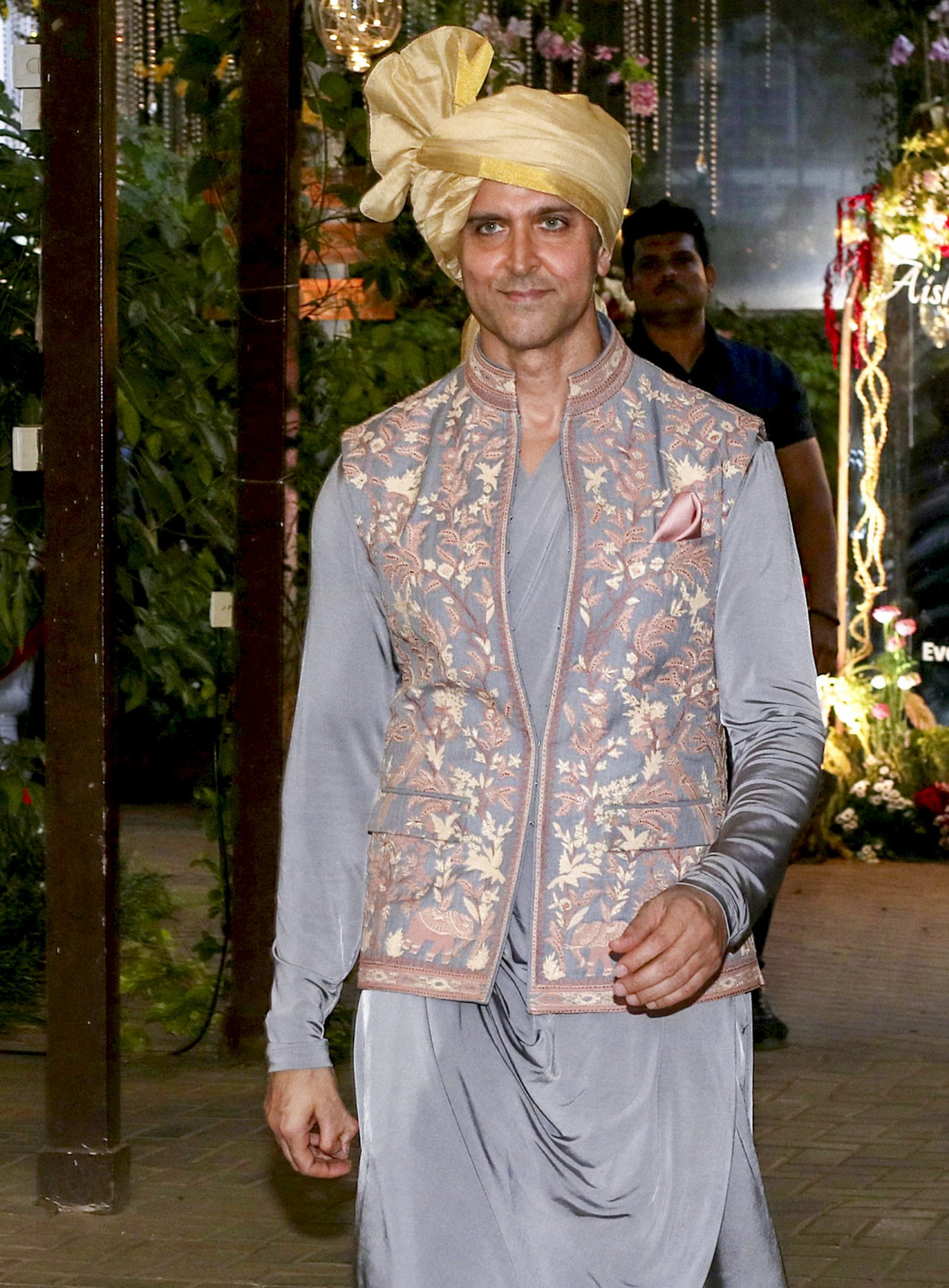 Hrithik Roshan Joins Roshan Family for Cousin Eshaan’s Wedding ...