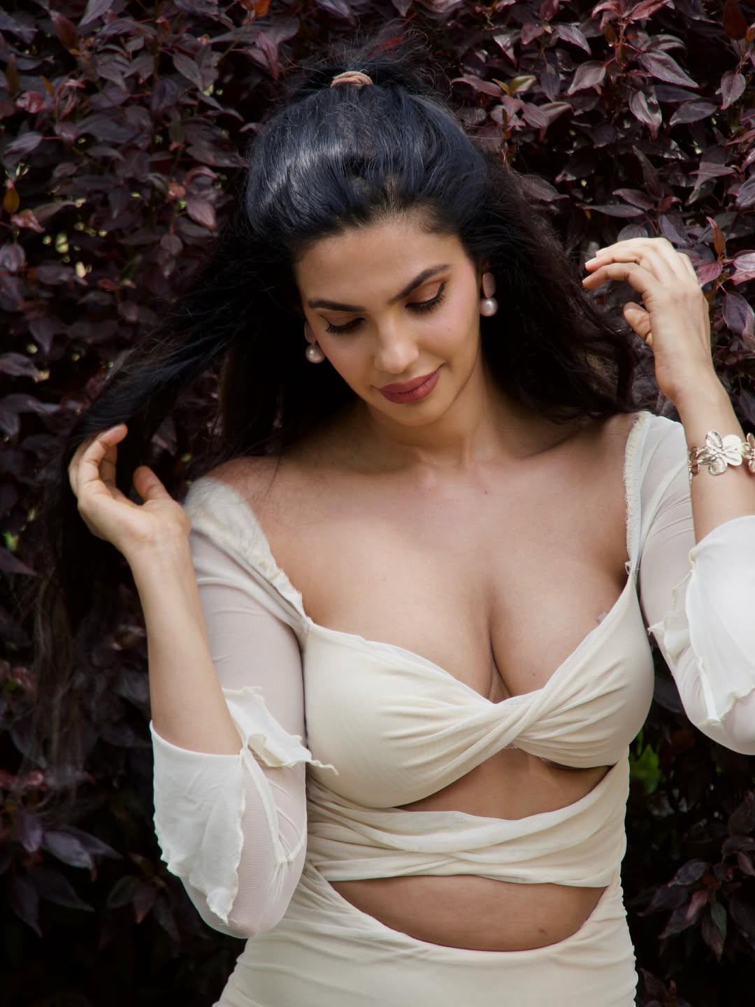 Manmeet Kaur Virk Shines With Bold Modern Elegance | Inside Manmeet Kaur Virk’s Captivating ...