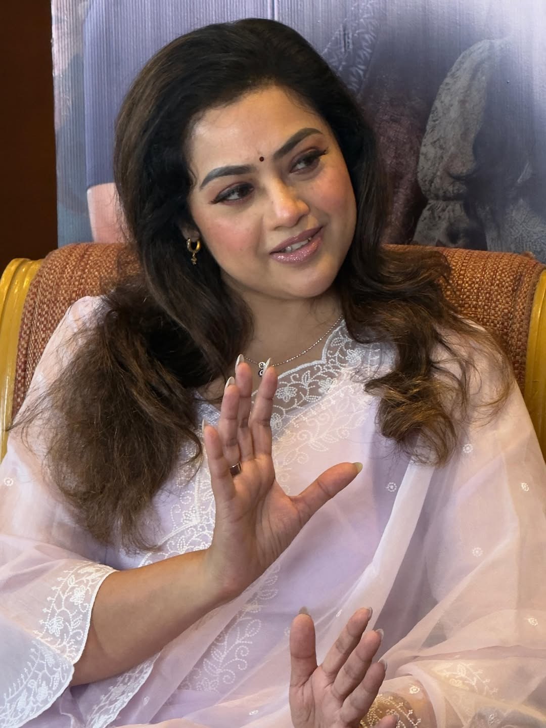 மீனாவுக்கு வயதே ஆகாதா?.. இன்னமும் அதே இளமை, க்யூட்னெஸ்.. யாரும் ...