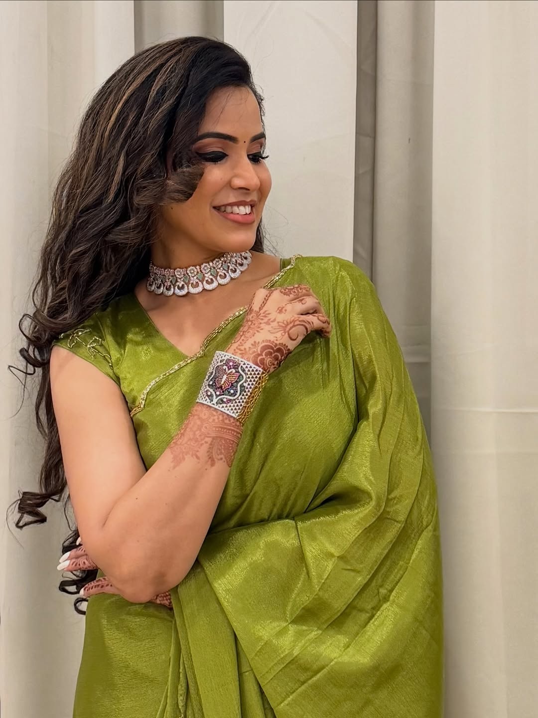 ரெடின் கிங்ஸ்லி - சங்கீதா ஜோடி சூப்பர்.. யப்பா மேட் ஃபார் ஈச் அதர்தான் ...