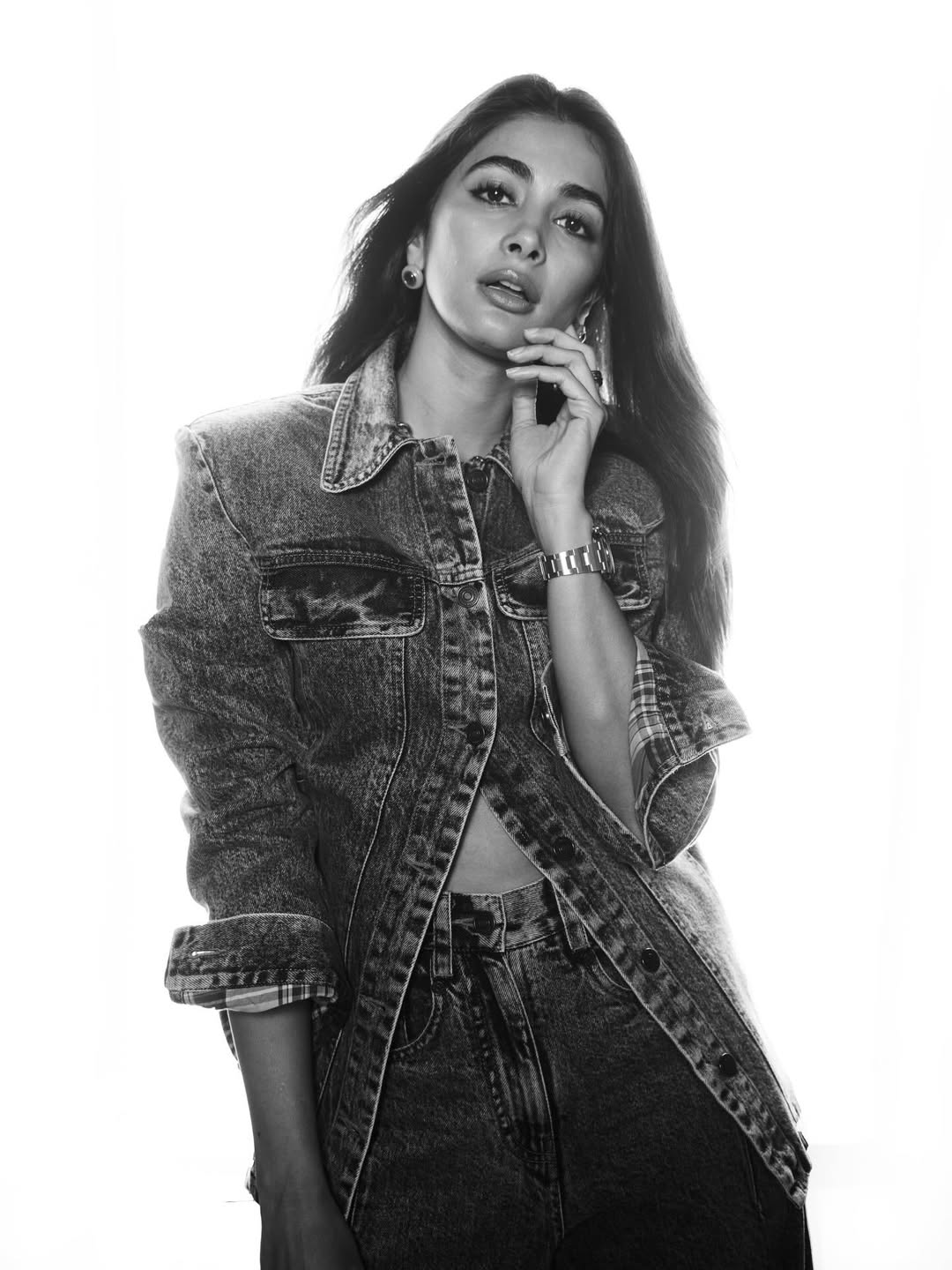 Pooja Hegde’s Denim Look Proves Why She Remains a Fashion Icon - Filmibeat