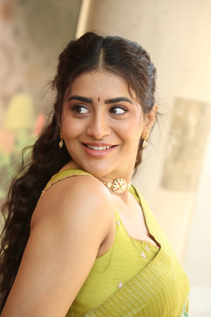 Rashi Singh Photos | Rashi Singh Latest HD Pics |Rashi Singh New Images ...