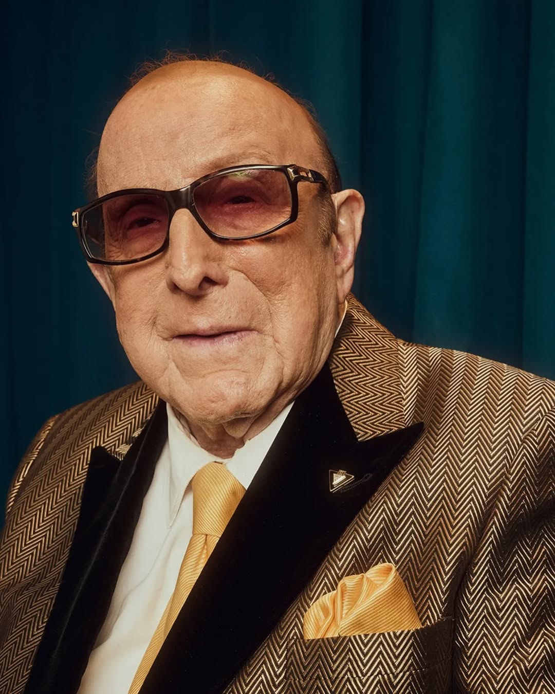Clive Davis Dies at 94: Unknown Facts About the Music Legend Who ...