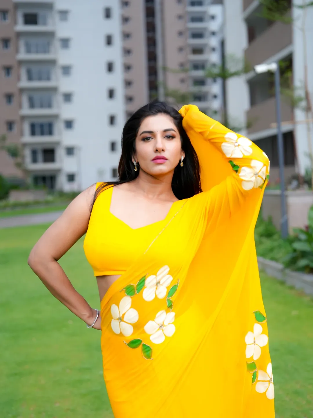 Vishnupriya Bhimeneni Shines in Yellow Saree, Adorable Photos Win ...
