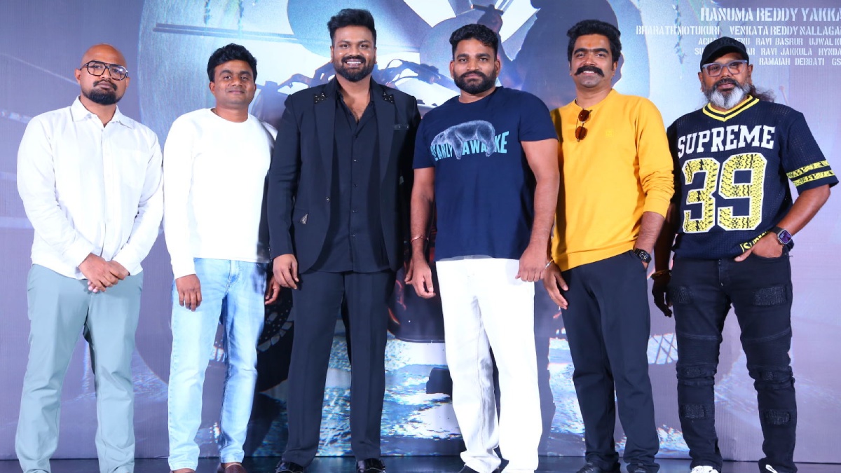 David Reddy Glimpse Launch Still: Manchu Manoj’s Intense New Look ...