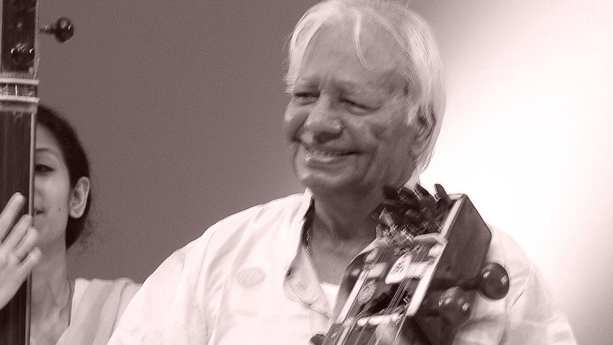 Legendary Sarangi Maestro Pandit Ram Narayan Passes Away At 96 - Filmibeat