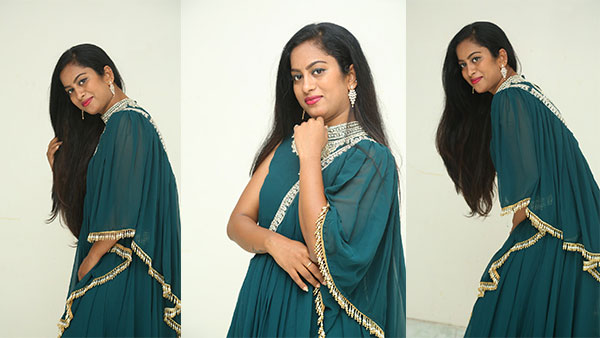 Sakshi Photos: Find Latest HD Images, Pictures, Stills & Pics - Filmibeat