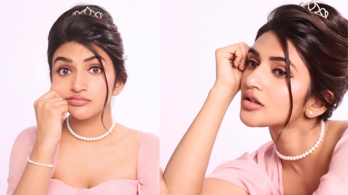 Sreeleela: ముత్యాల దండ వేసుకుని ముత్యంలా మెరిసిపోతున్న శ్రీలీల.. ఈ ...