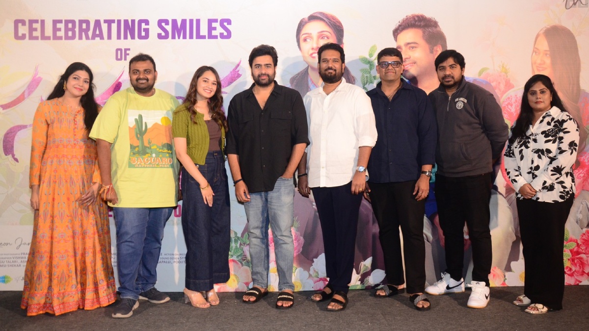 Jyothi Poorvaj: Photos, Age, Family, Husband, Controversies, Biography ...