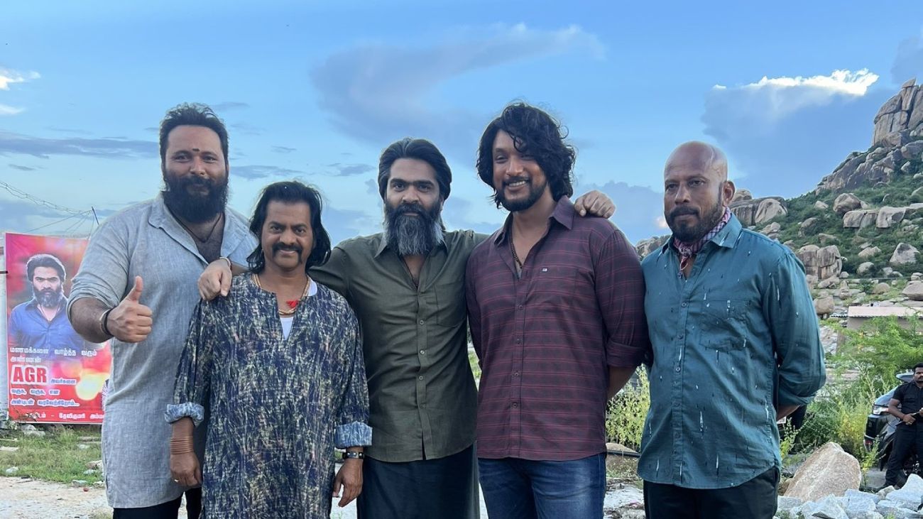 பத்து தல ரசிகர் புகைப்படங்கள் | Pathu Thala Fan Photos | Pathu Thala ...