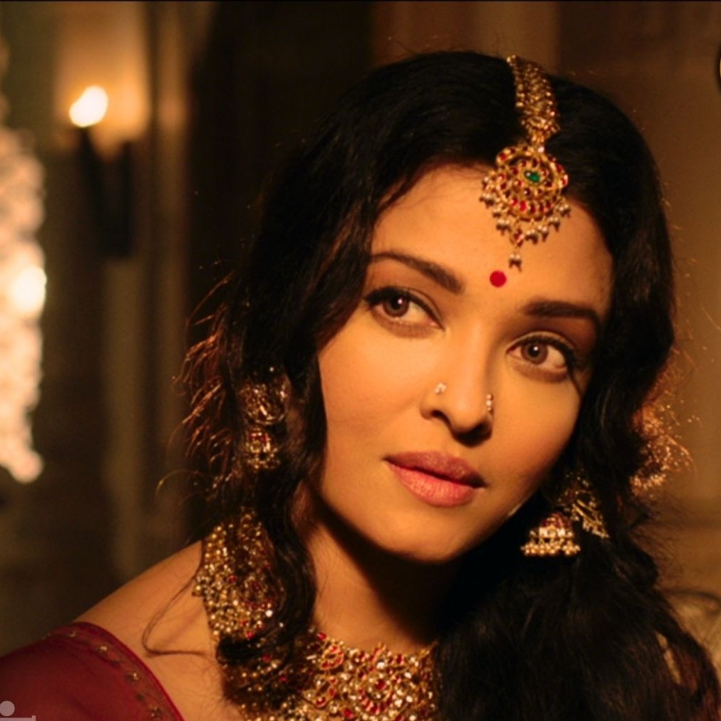 பொன்னியின் செல்வன் (PS 1) ரசிகர் புகைப்படங்கள் | Ponniyin Selvan (Part 01) Fan Photos | Ponniyin ...