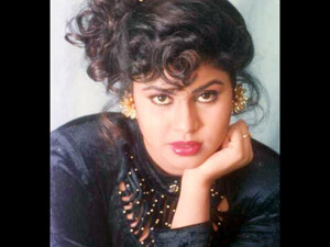 விசித்ராவின் தந்தையைக் கொன்றது ஏன்?- கொள்ளையர்கள் வாக்குமூலம் | Actress ...