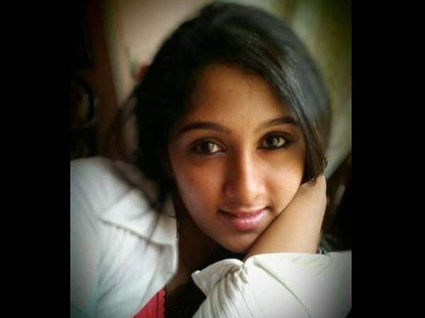 மதுமிலா… ஸ்ருதி… ஸ்ருதிகா… வாணிபோஜன் யாரு ரொம்ப அழகு? | Top serial ...