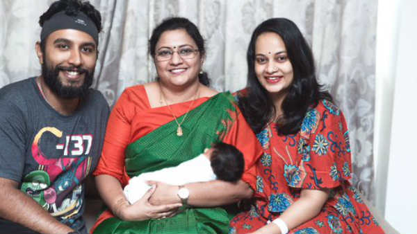 சுஜா வருணி அம்மா ஆயிட்டாங்க.. ஆண் குழந்தை பிறந்திருக்கு! போட்டோ ...