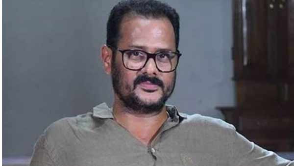 தனி வார்டில் கொரோனாவுக்கு சிகிச்சை.. வெளிநாட்டில் இருந்து வந்த பிரபல ...