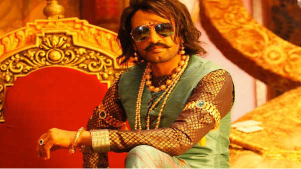 சந்தானம் மூன்று வேடங்களில் நடிக்கும் 'பிஸ்கோத்' | Santhanam to play ...