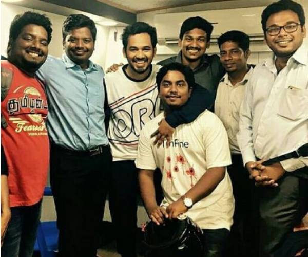 சக்தி பிறந்திருக்கிறாள்.. அழகான பெண் குழந்தைக்கு அப்பாவான கோமாளி பட ...