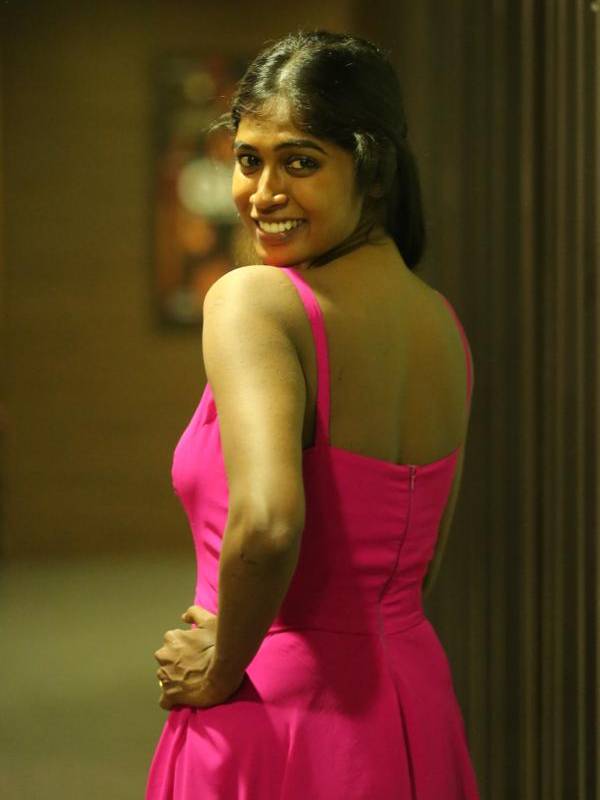 லீட் ரோல் கிடைக்கறது ரொம்ப சந்தோஷமா இருக்கு..மனம் திறந்த கருப்பு ...