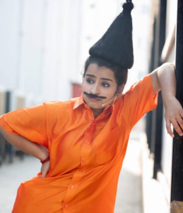 வடிவேலு “வில்லு“ மாடசாமி கெட்டப்பில் சிவாங்கி… காலரை தூக்கிவிட்டு ...