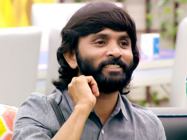 மாறி மாறி புகார்..யார் நல்லவர் யார் கெட்டவர்..விரைவில் தெரியும் ...