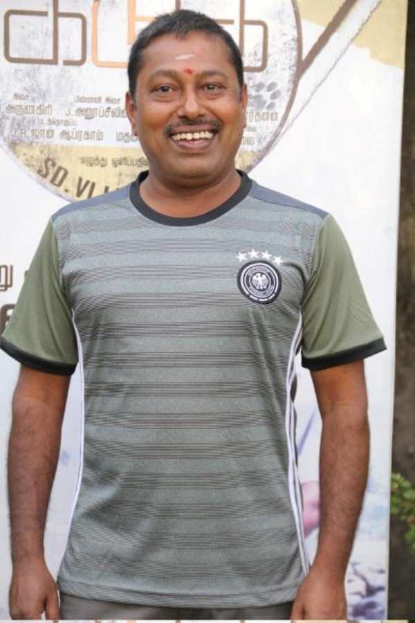 நீ வருவாய் என படத்தின் கதையை படுத்துக் கொண்டே கேட்ட அஜித்... அவரை நினைத்து பெருமைப்படும் ...