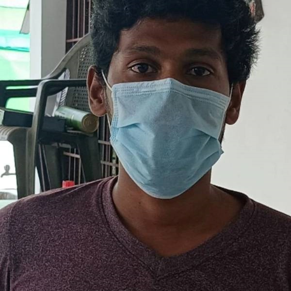 பார்வதி நாயர் என் மீது திருட்டுப் பழி சுமத்திட்டாங்க..சுபாஷ் புகார் ...