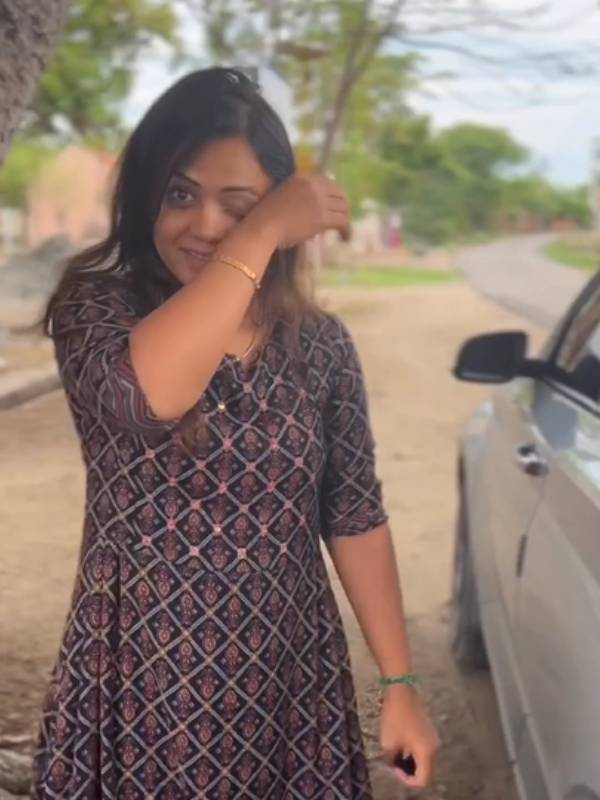 Manimegalai: காலையிலேயே கண்ணை கசக்கிட்டு நிற்கும் மணிமேகலை.. பிறந்தநாள் ...