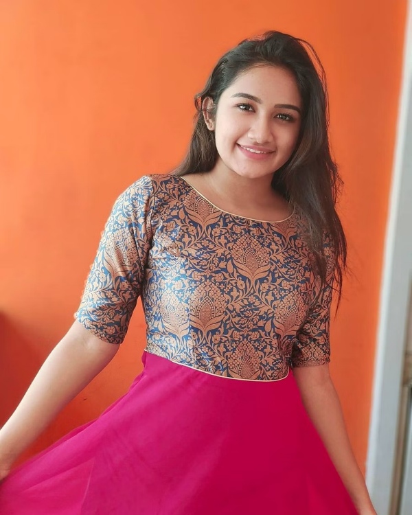 Bigg Boss Tamil 7 Raveena Daha: யாரு இந்த ரவீனா தாஹா? அதிரடி என்ட்ரி ...