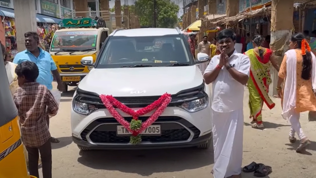GP Muthu New Car: கலக்குறீங்க தலைவரே.. 2வது கார் வாங்கிய ஜிபி முத்து ...