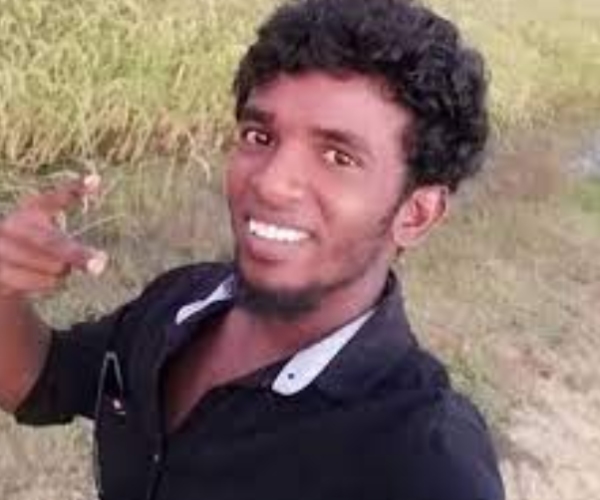 கல்யாணம் செஞ்சுக்கோங்க..கையில் தாலியுடன் காத்து கருப்பு கலை அலப்பறை ...