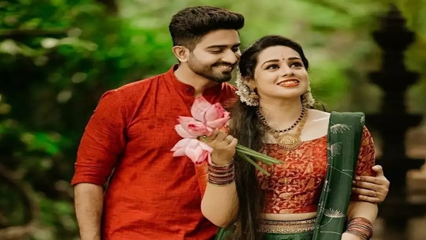 பல பெண்களுடன் லீலை.. வசமாக சிக்க வைத்த மனைவி.. ஓடி ஒளிந்த சீரியல் ...