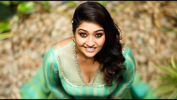 Neelima Rani - மார்பை பற்றி யாராவது பேசினால் அதைத்தான் சொல்ல தோன்றும் ...