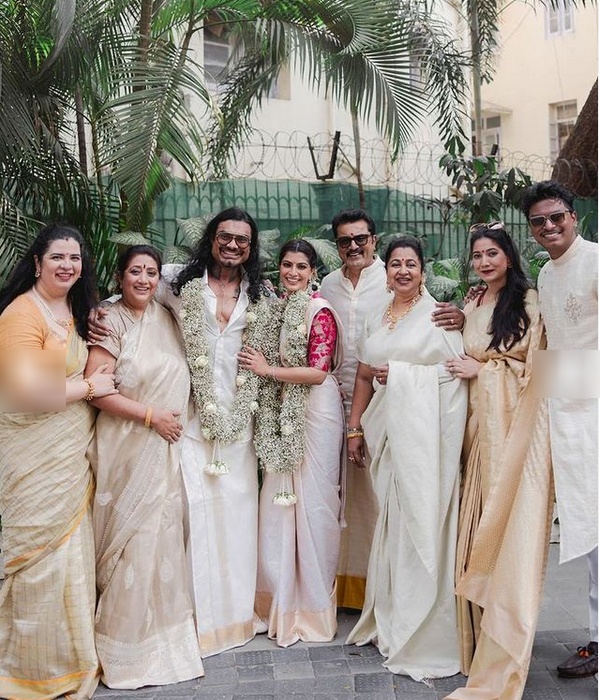 2வது மனைவியாகும் வரலட்சுமி சரத்குமார்..யார் இந்த நிகோலய் சச்தேவ்? | Do ...